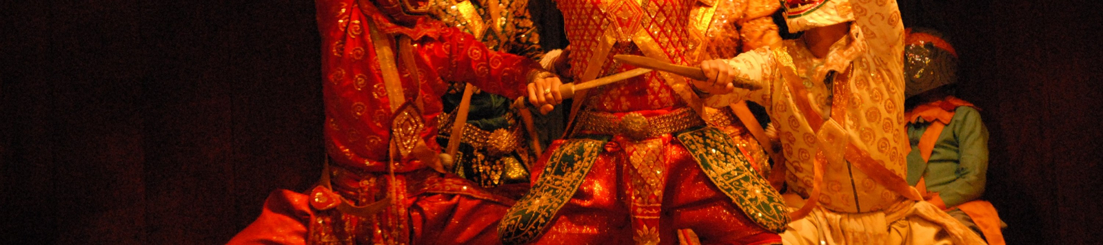 Amazon Angkor Restaurant Apsara Cultural Show and Dinner Diskon 50% ...