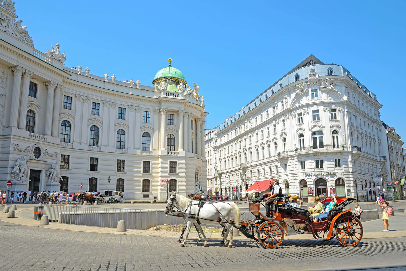Vienna: City Tour with Audio Guide Diskon 50% Paket Tur