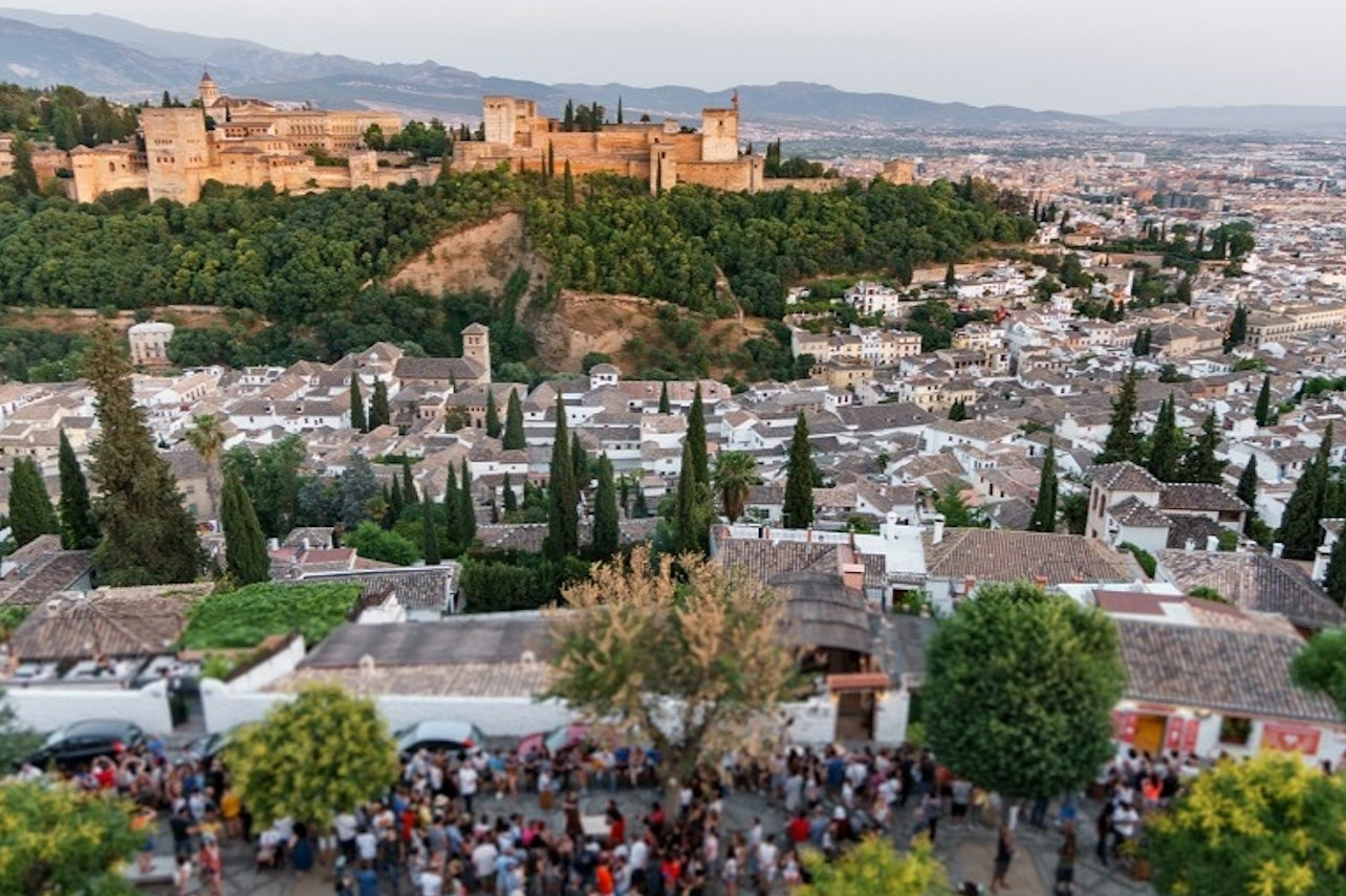 Granada Albaicin and Sacromonte with Cathedral Walking Tour Diskon 50% ...