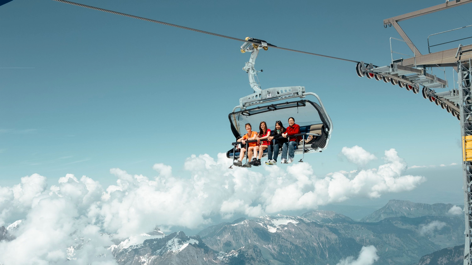 Mount Titlis tour with ice flyer from Zurich Diskon 50% Paket Tur