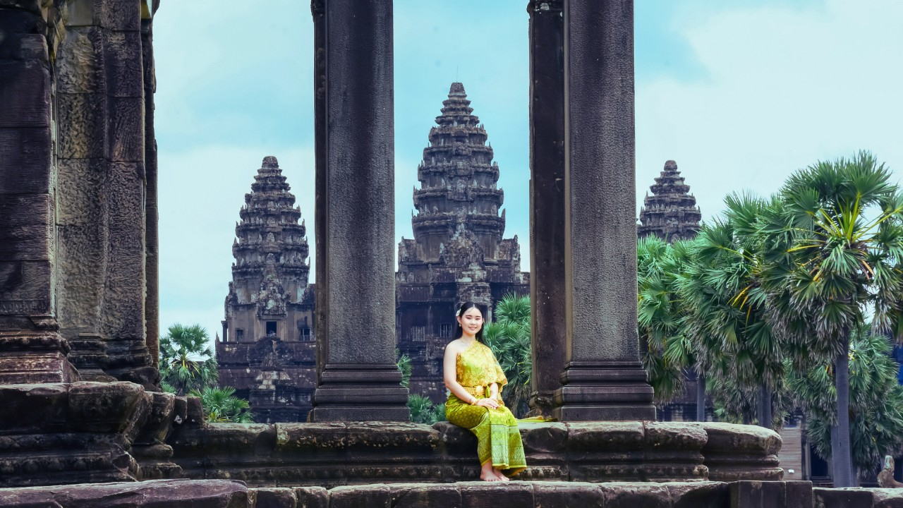 Khmer Traditional Custom Dressing Tour at Angkor Wat Diskon 50% Harga Tiket Masuk