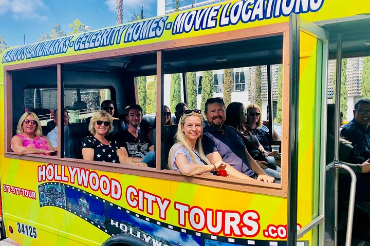 Hollywood and Celebrity Homes Bus Tour Diskon 50% Paket Tur