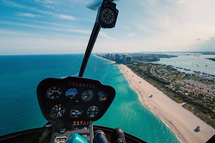 Miami Helicopter Tour: South Beach, Islands and Downtown Diskon 50% ...