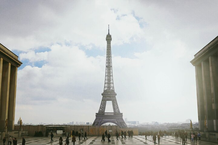 Paris Highlights Self guided scavenger hunt and Walking tour Diskon 50% ...