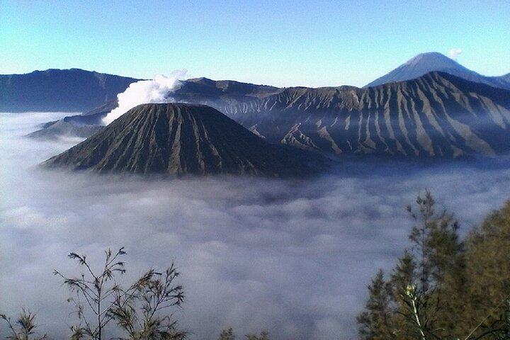BROMO and WATERFALL from Surabaya : 2 Days Diskon 50% Paket Tur