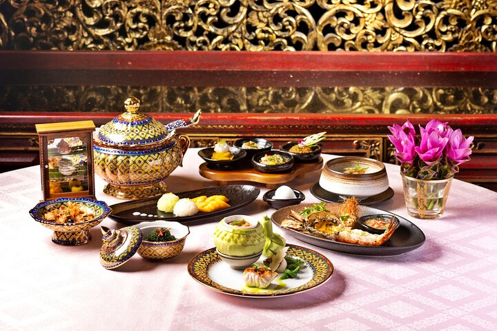 Sala Rim Naam Dinner and Show at Mandarin Oriental in Bangkok 2024 ...