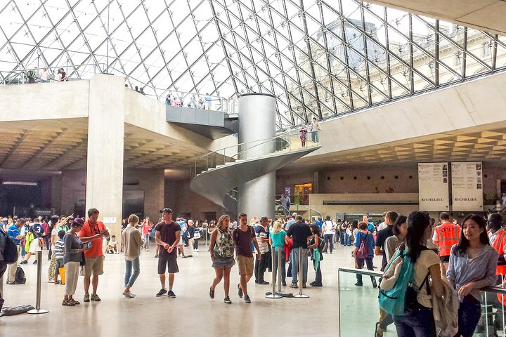 Get Ticket CDG Transfers with Mont Saint Michel VIP Tour & Louvre ...