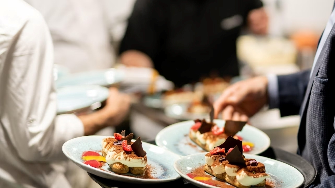 3-course Italian dinner cruise experience by Trattoria in Paris Diskon ...