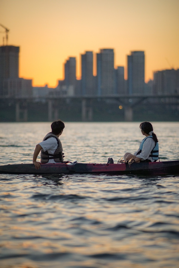 Tiket Kayak & Paddleboard Adventure on the Han River in Seoul Harga ...