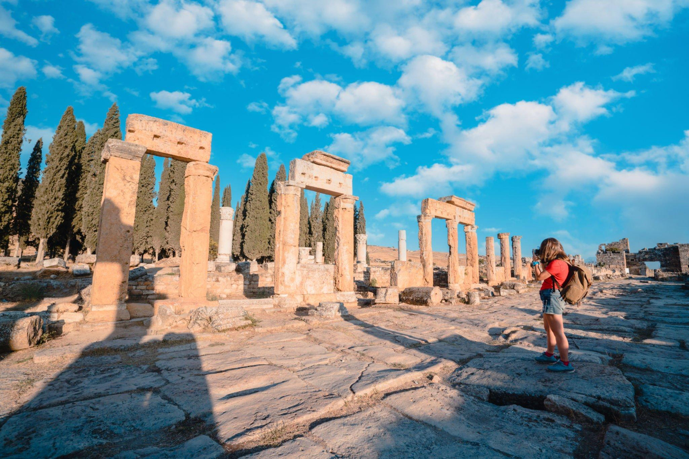 Tiket Daily Pamukkale Tour from Antalya with drop off in Kusadasi Harga Promo - tiket.com