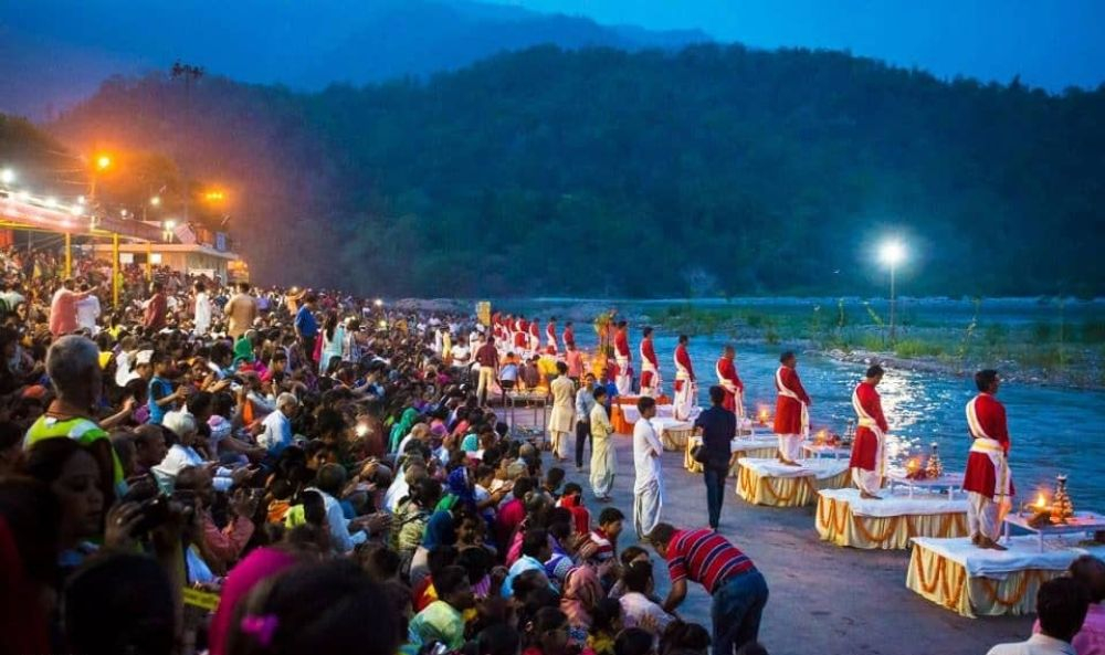 Tiket Explore Rishikesh: Sightseeing & Ganga Aarti Harga Promo - tiket.com