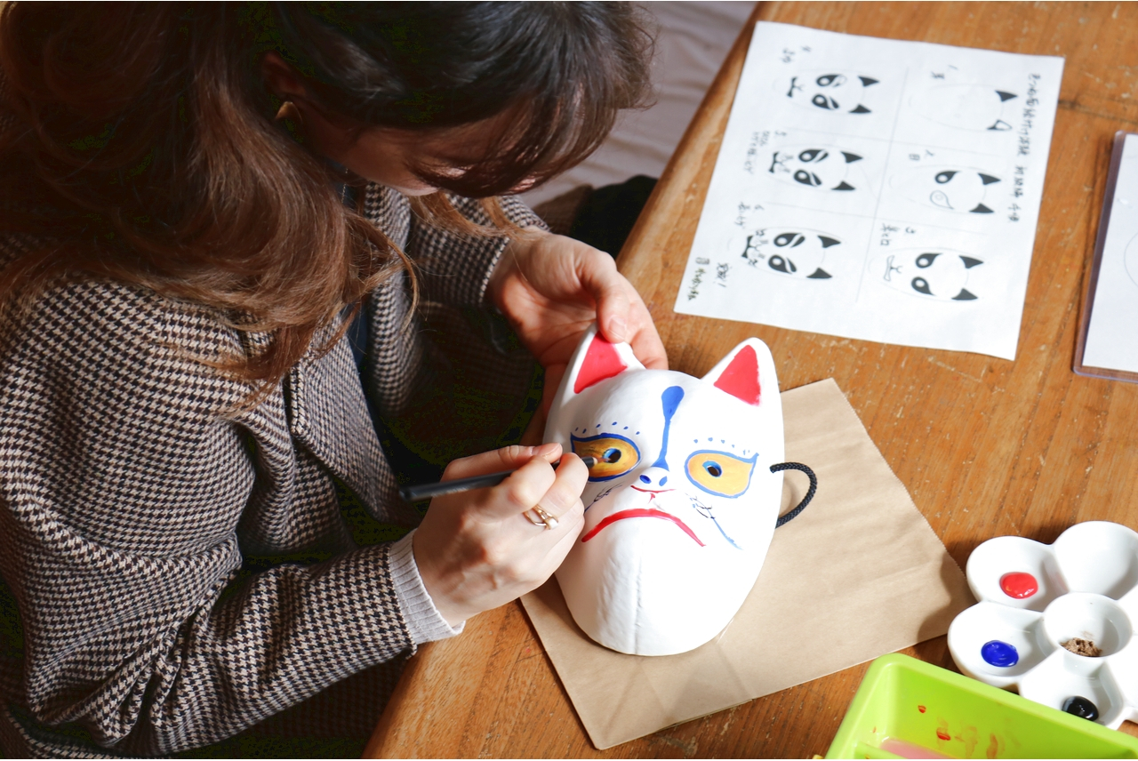 Tiket Mask Painting Experience at Kitsune no Yomeiri Yashiki (Fox ...