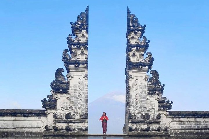 Heaven Gate Lempuyang Temple Most Instagramable Tour 50% Off Tour Package