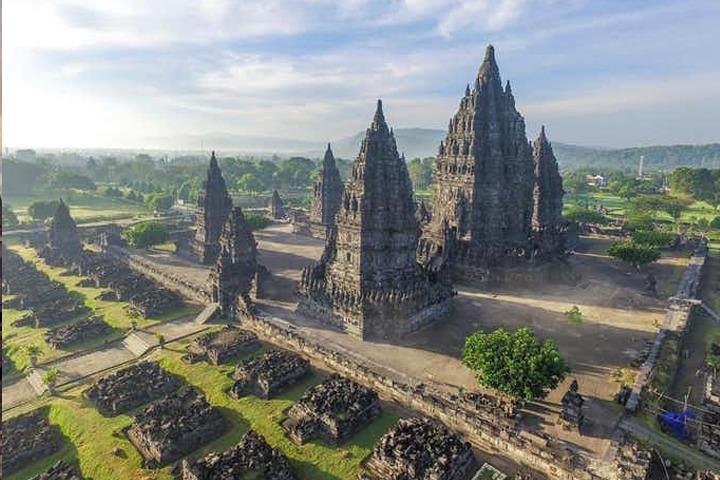 Yogyakarta Private Tour : Borobudur, Prambanan and Merapi Volcano ...