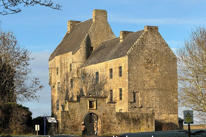Get Ticket Half Day Tour to Lallybroch and Hopetoun House Promo Prices ...