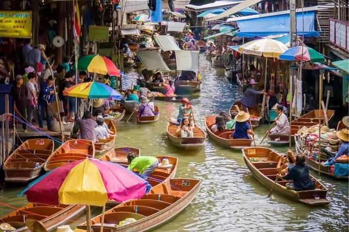 Full-Day Floating Market and Maeklong Railway Market Private Tour from ...