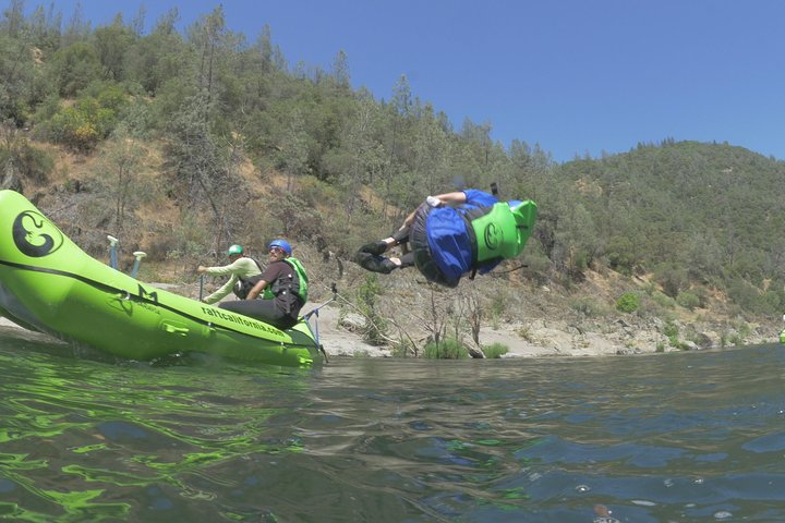 Tiket Middle Fork American River - Full Day Rafting Trip (Class 4 ...