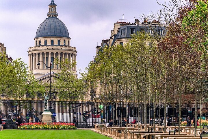 Tiket Latin Quarter and Left Bank Tour with Local Guide Harga Promo ...