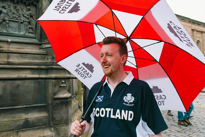 Tiket Edinburgh Castle Tickets & Tour - Local Scottish Guide In a Kilt ...