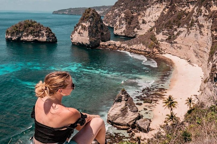 East and West Nusa Penida Beach Tour with Japanese-Speaking Guide (from ...