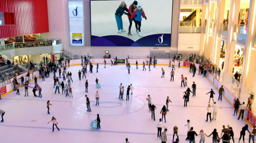 Tiket Dubai Mall Ice Skating Rink Experience [Self-Guided] Day Tours ...