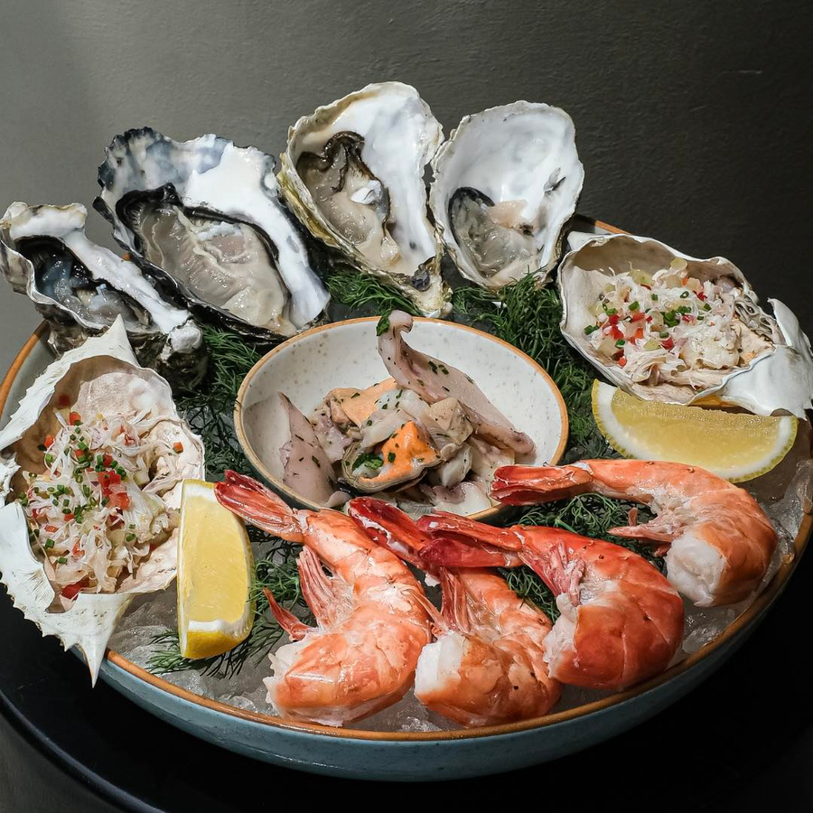 Get Ticket Italian Cuisine at Embassy Room La Marina, Park Hyatt ...