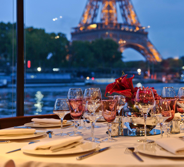 Get Ticket New Year's Eve Seine Cruise and Dinner in Paris Promo Prices ...