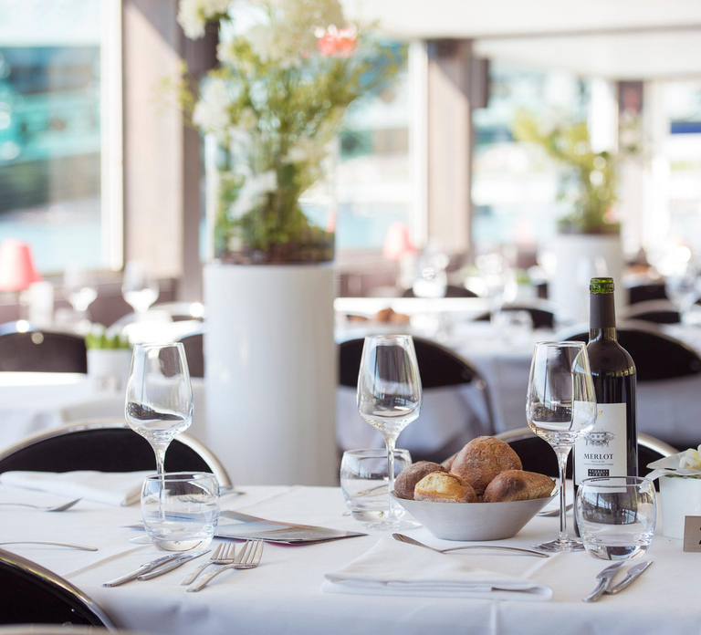 Tiket Lyon 2.5-Hour Lunch Cruise Harga Promo - tiket.com