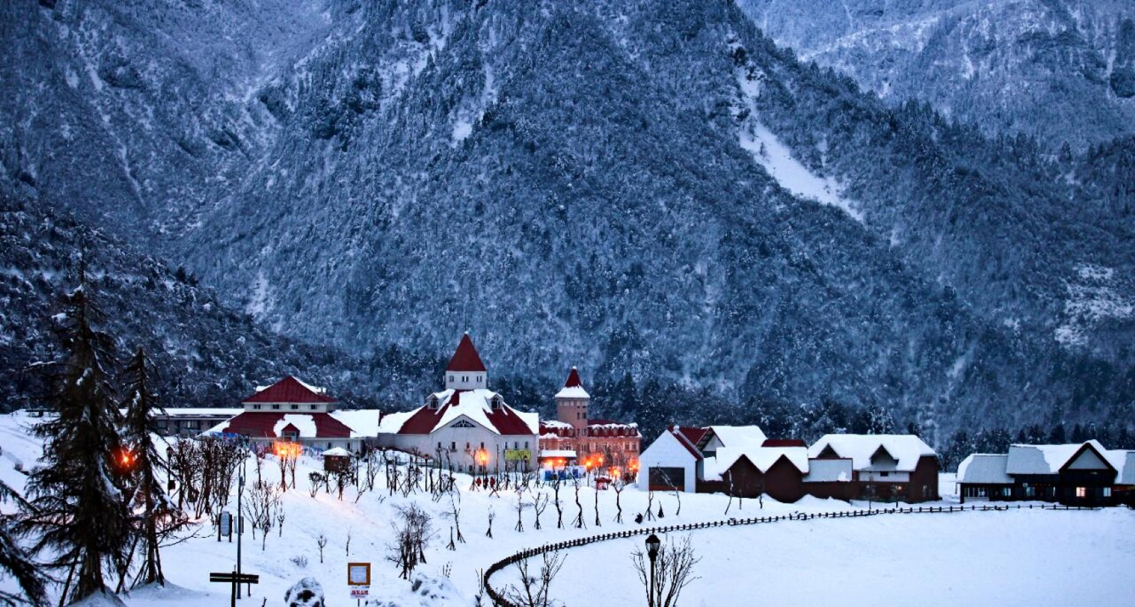 Tiket One-day tour to Xiling Snow Mountain in Chengdu (round trip from ...