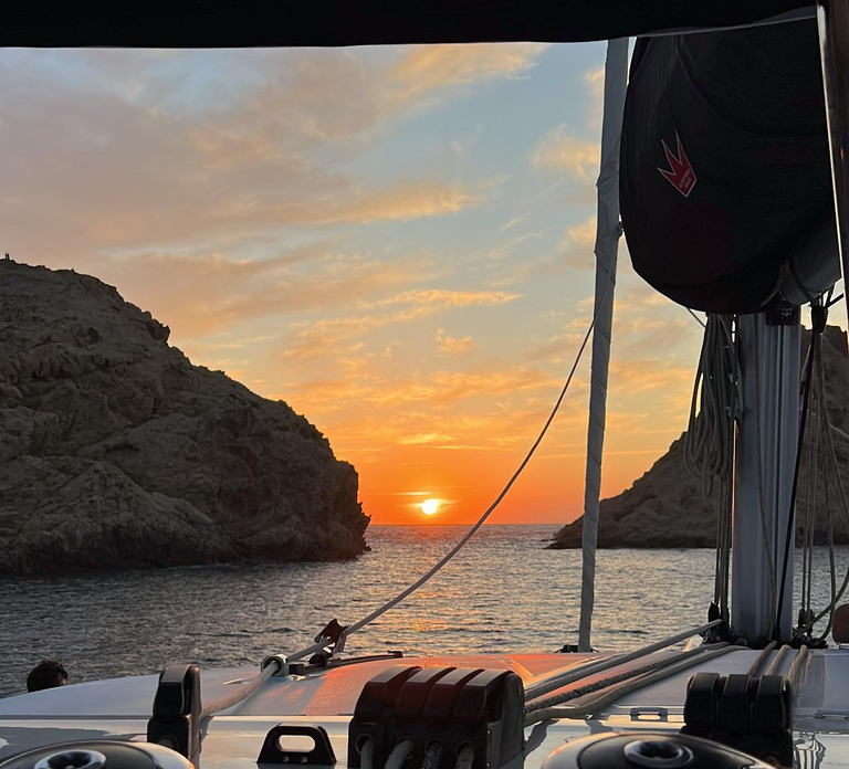 Tiket L'Île-Rousse, Corsica Catamaran Excursion: Agriates Sunset ...