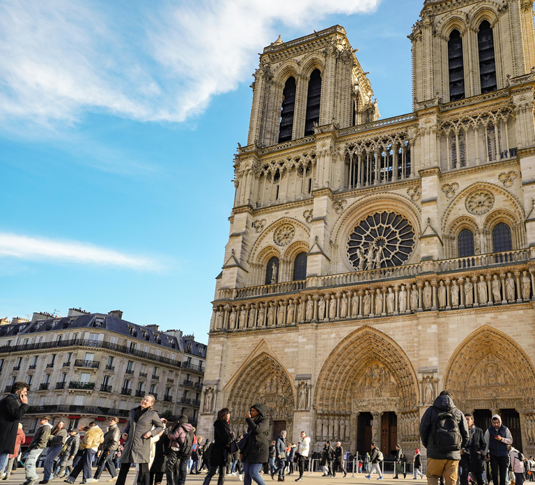 Tiket Paris:Notre-Dame Cathedral Interior and Exterior Guided Tour ...