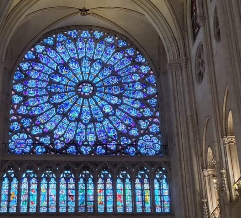 Tiket Paris: Small Group Interior Tour of Notre Dame Max 5 People Harga ...