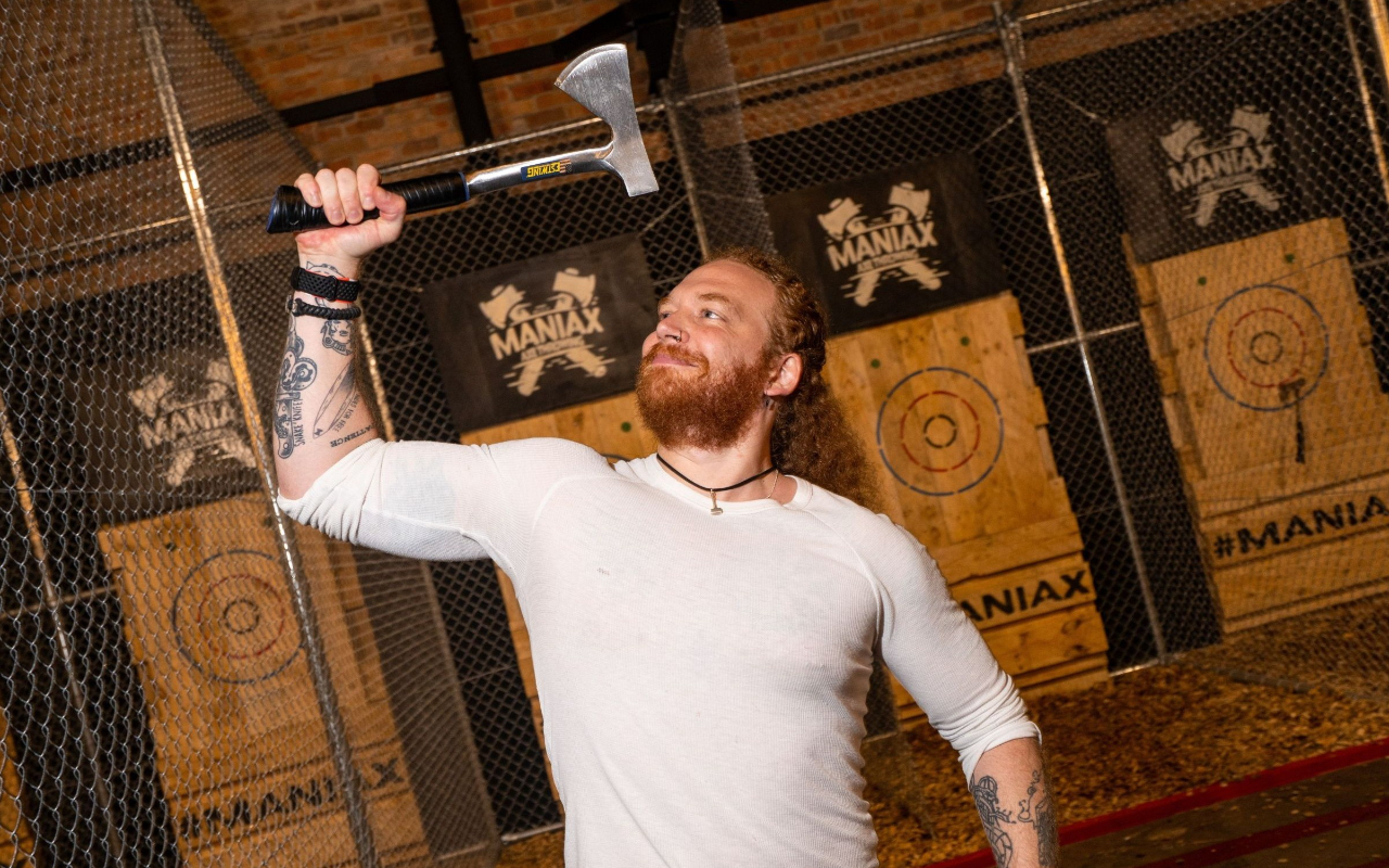 Tiket MANIAX Axe Throwing Experience in Brisbane Harga Promo - tiket.com