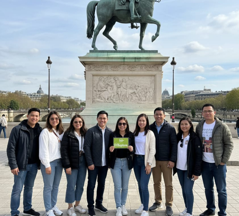 Tiket Notre-Dame Interior Highlights with Free Entry (Max 5) Harga ...