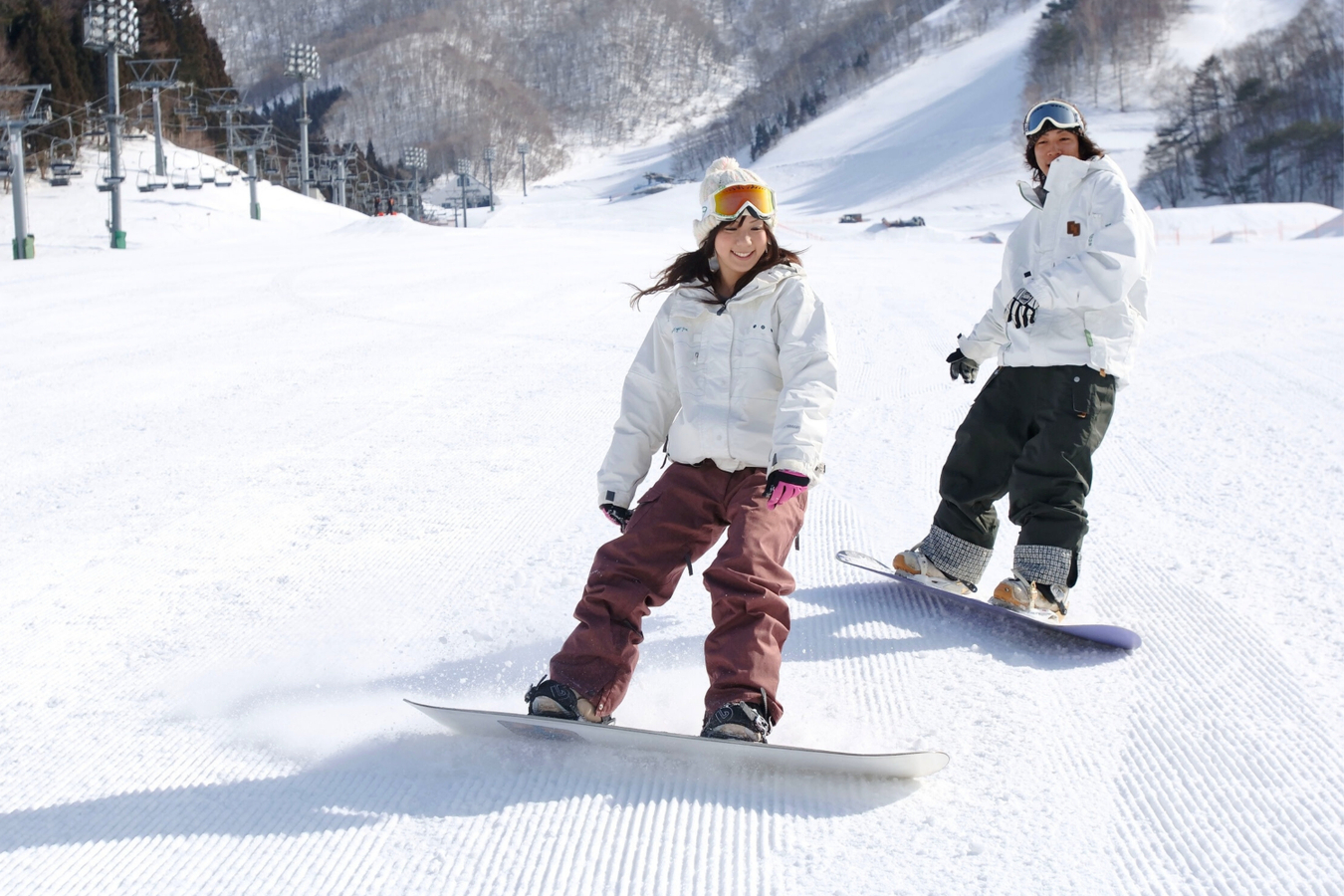 Get Ticket [30% OFF] Oak Valley Ski/Snowboard/Sled 1 Day / 2D1N Tour ...