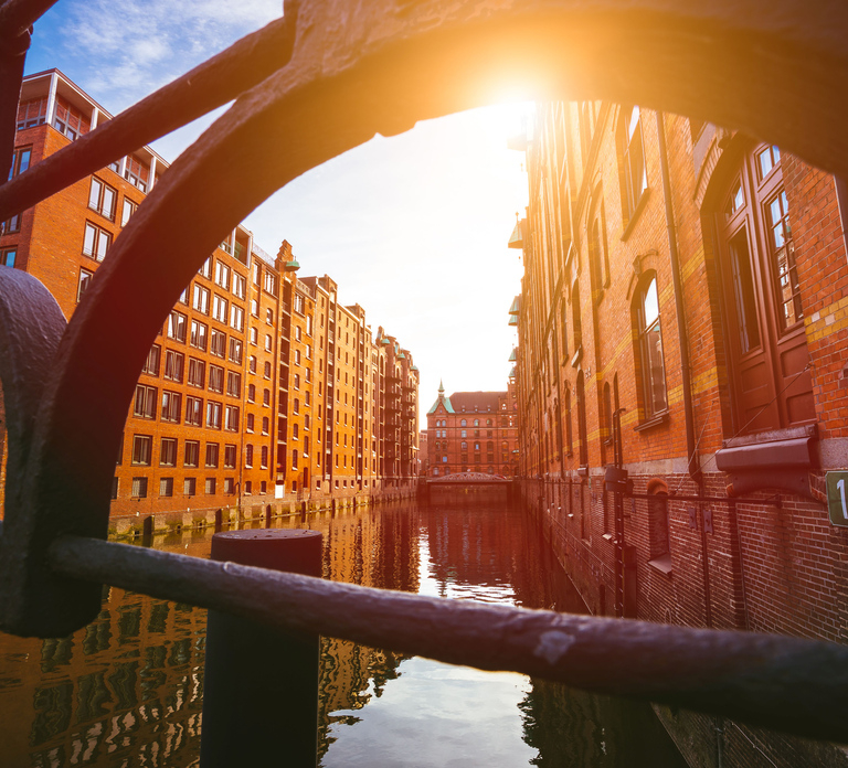 Tiket Hamburg: Speicherstadt Historical Guided Walking Tour Harga Promo ...
