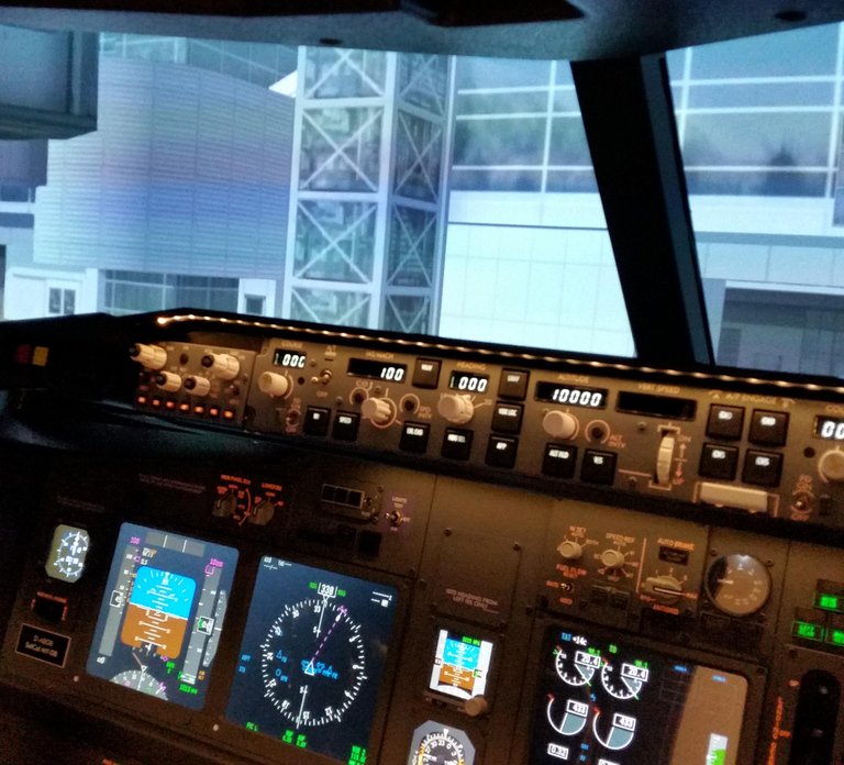 Tiket Frankfurt: "Ready for take off" - Flight Simulator B737 Harga ...