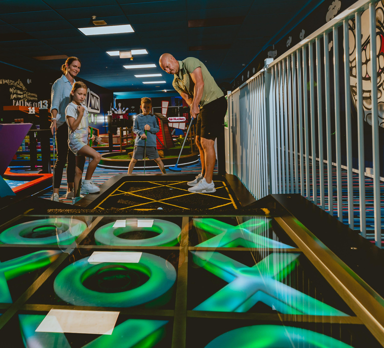 Tiket Oldenburg: Puttbrothers Adventure Mini Golf Harga Promo - tiket.com