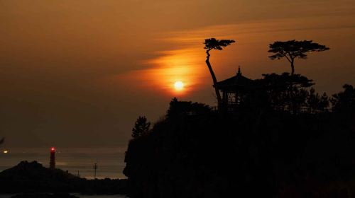 Get Ticket 2026 New Year Sunrise at Naksan Beach & Naksansa temple Tour ...