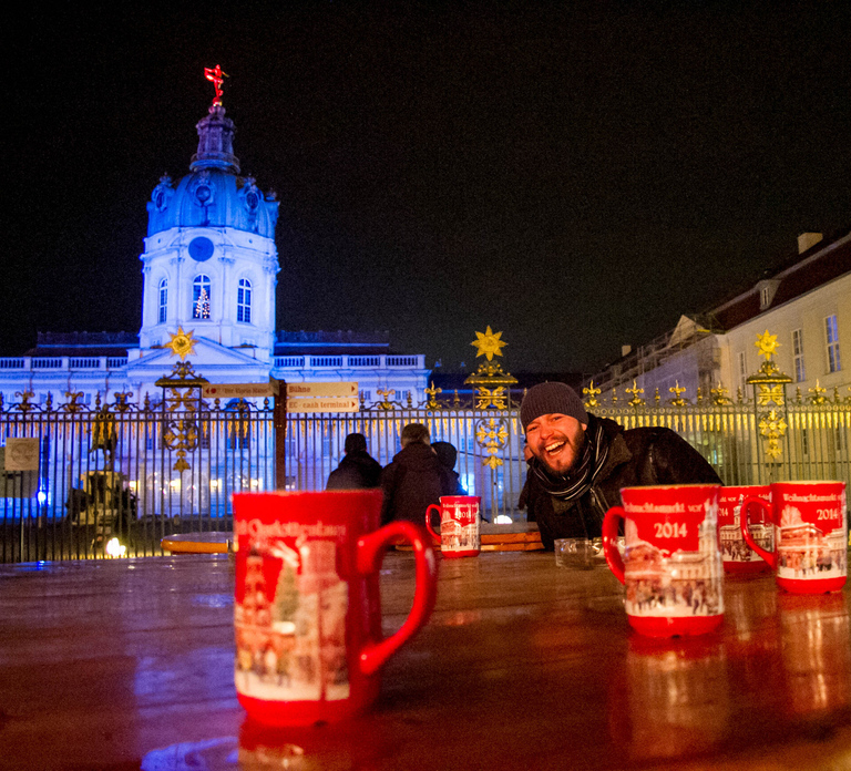 Tiket Berlin: 2-Hour Christmas Lights Bus Tour incl. Mulled Wine Harga ...