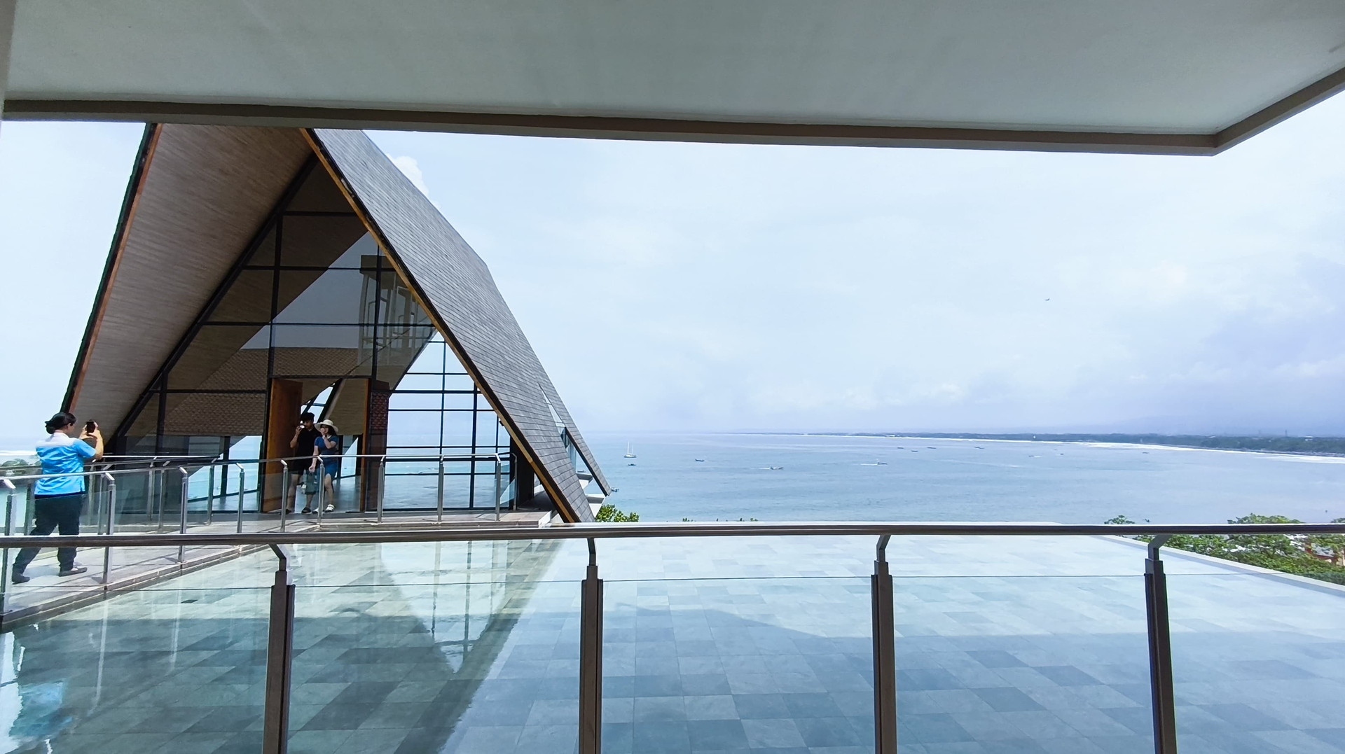 Laut Biru Resort Hotel Pangandaran Diskon s.d 50% - Promo Terbatas