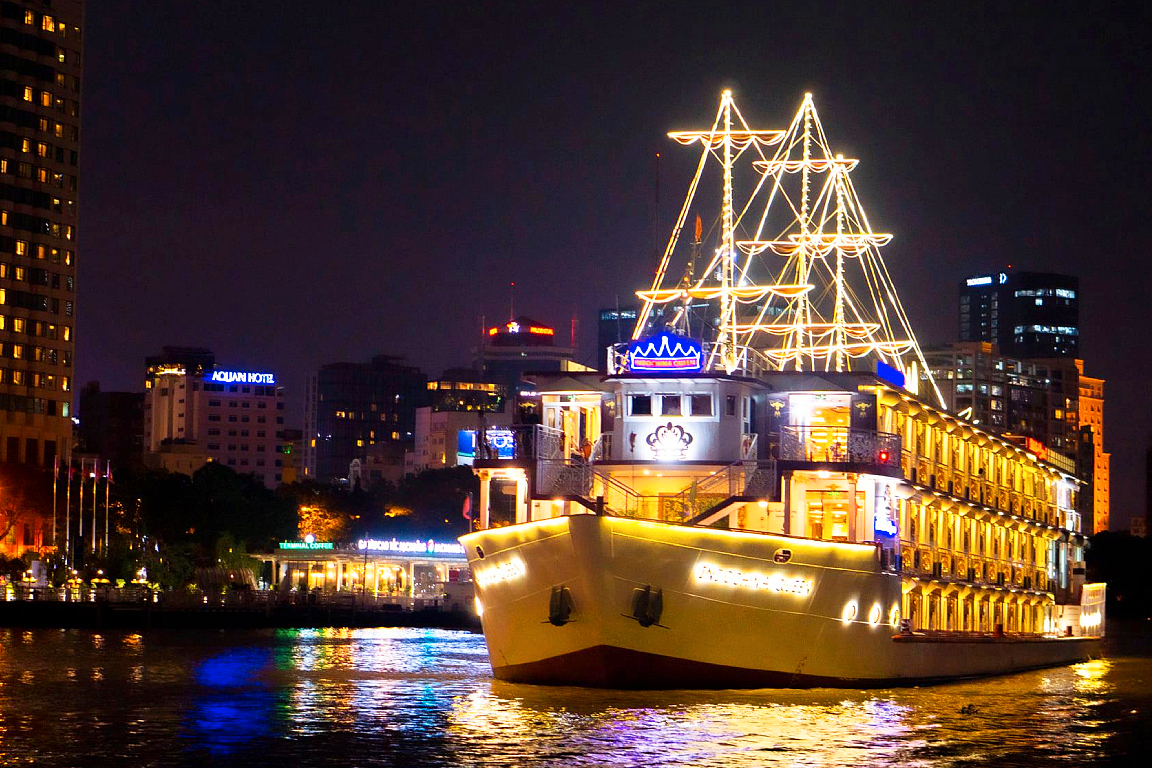 Indochina Queen Dinner Cruise on Saigon River Diskon 50% Harga Tiket