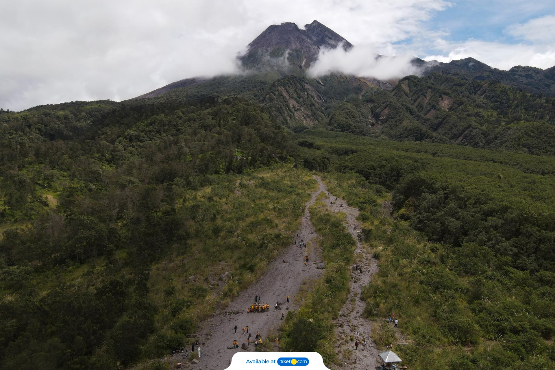 Sewa jeep Hardtop Gunung Merapi Diskon 50% Harga Tiket Masuk