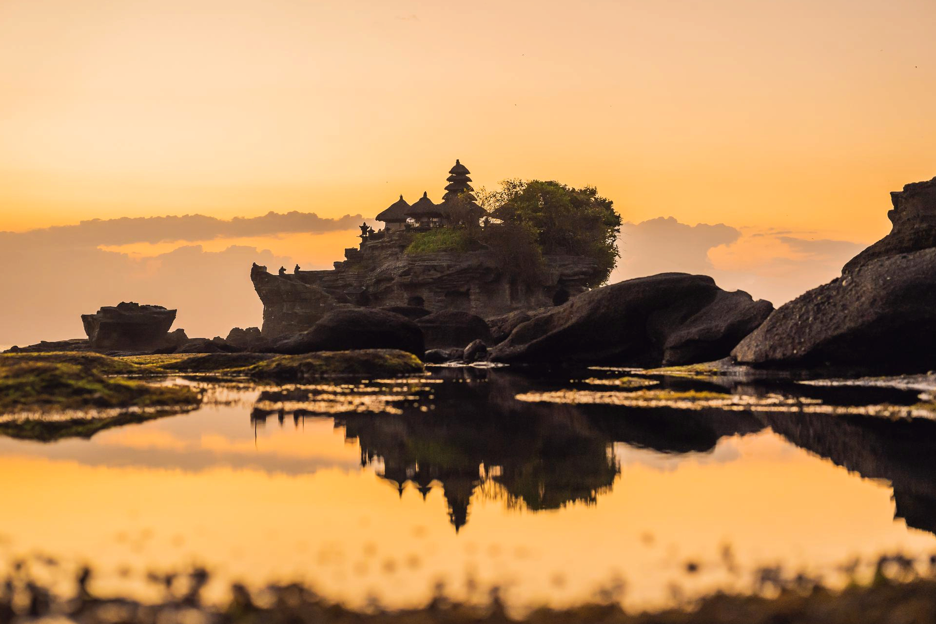 Half-Day Tour : Sunset Tanah Lot Temple with Taman Ayun Temple Harga ...