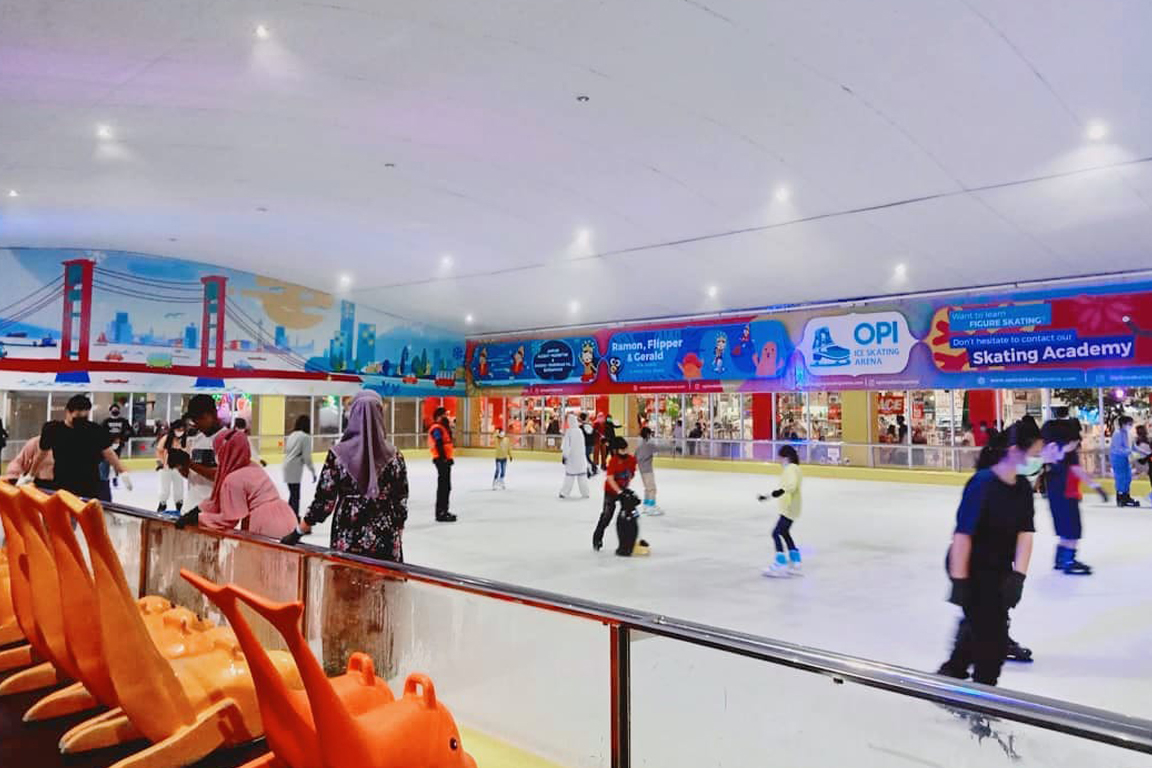 OPI Ice Rink Palembang Cashback 10% Harga Tiket Masuk 2024