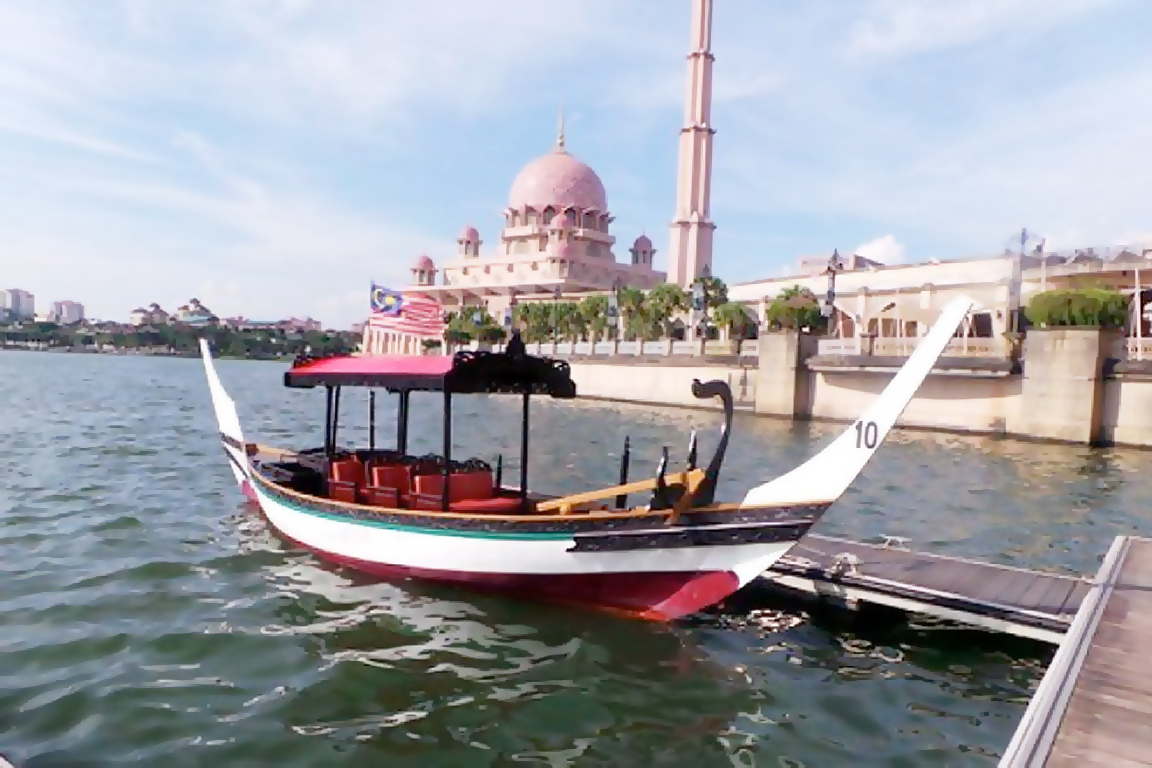 Putrajaya Tour with Traditional Boat Cruise & Pink Mosque (Private ...