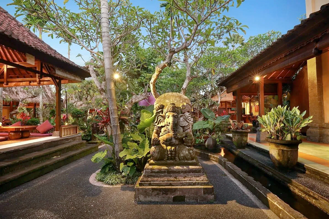 Bebek Bengil Restaurant Ubud Bali Diskon 50% Harga Tiket Masuk