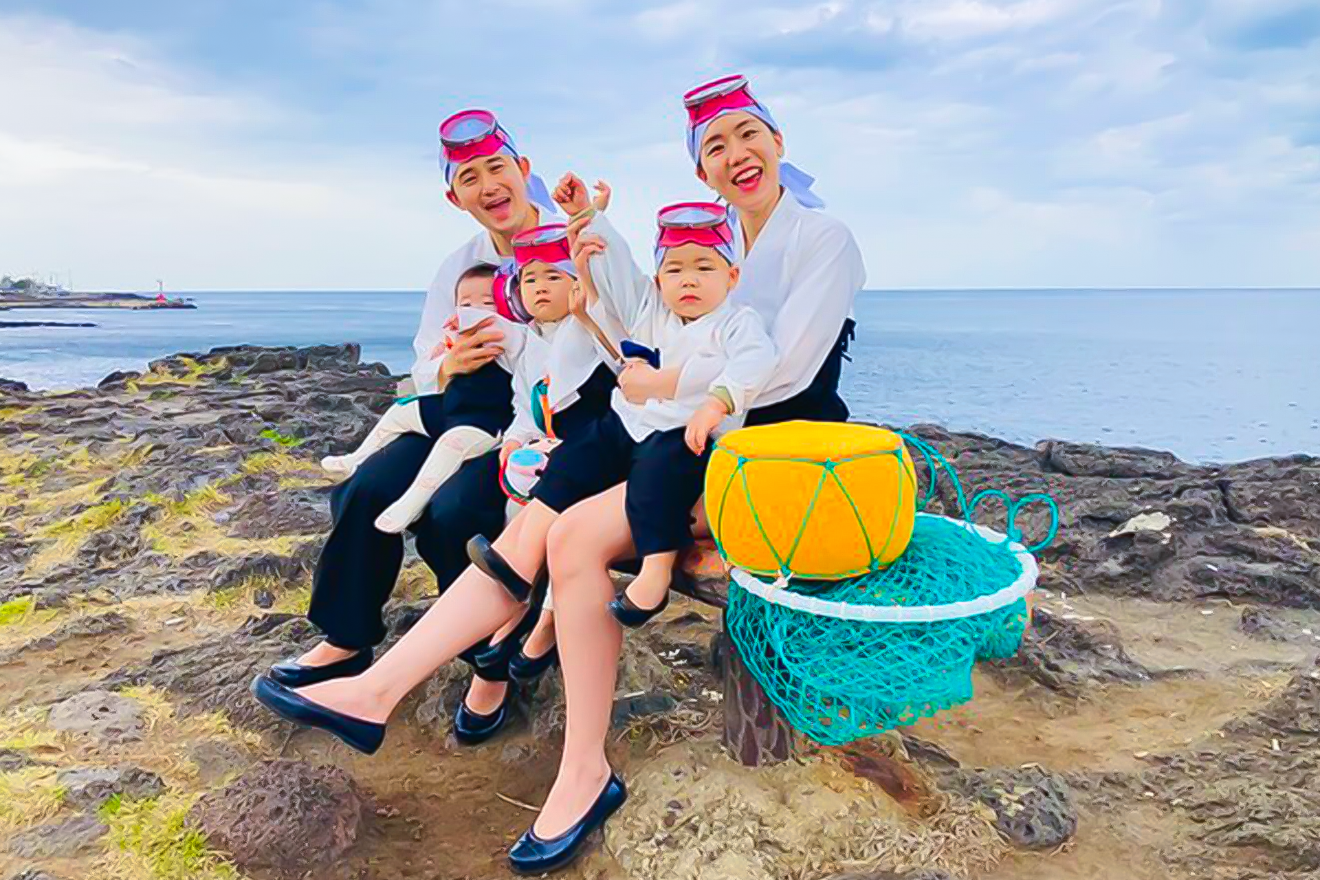 Tiket [Jeju] Woman Diver Haenyeo Traditional Clothes Rental Experience ...