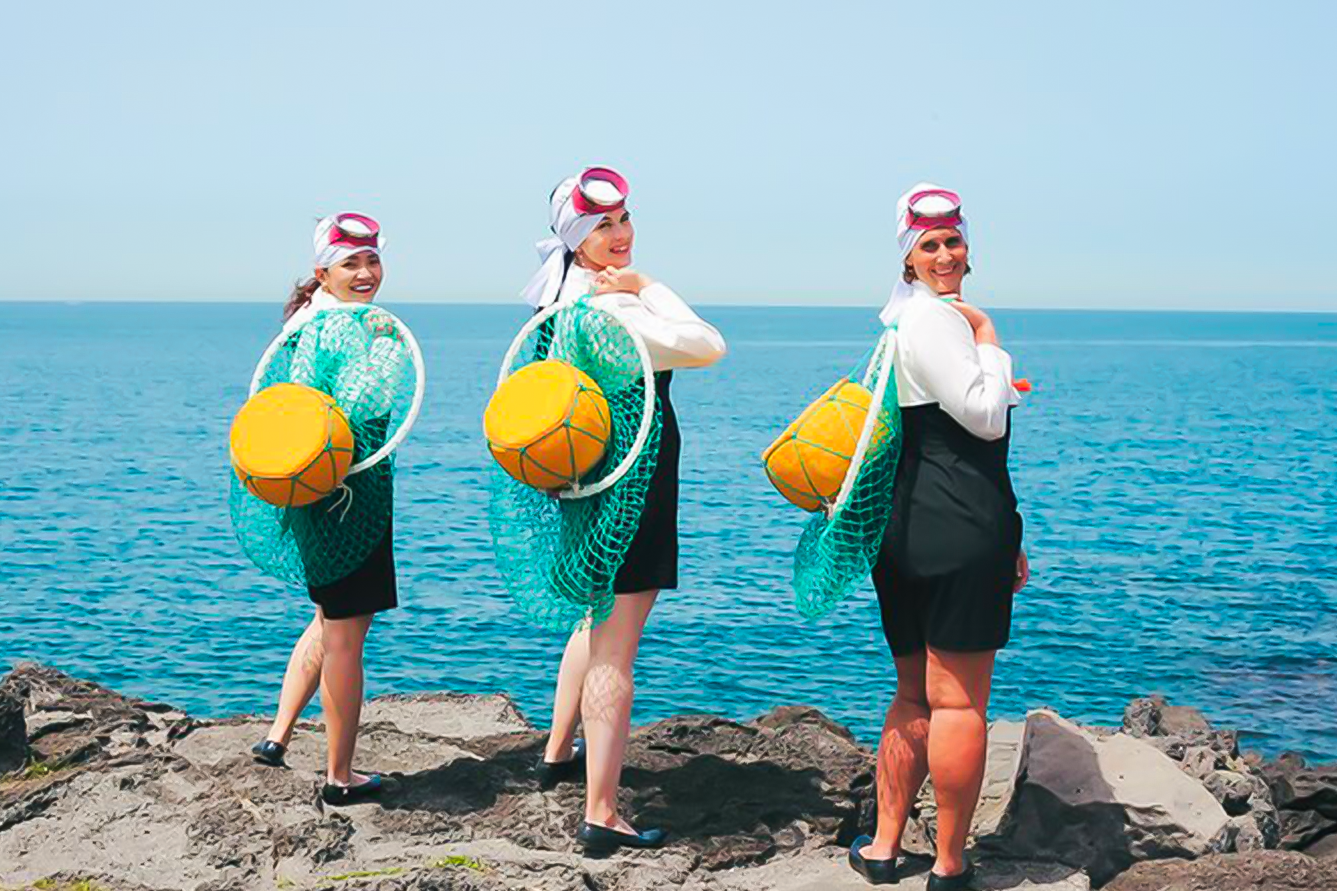 Tiket [Jeju] Woman Diver Haenyeo Traditional Clothes Rental Experience ...