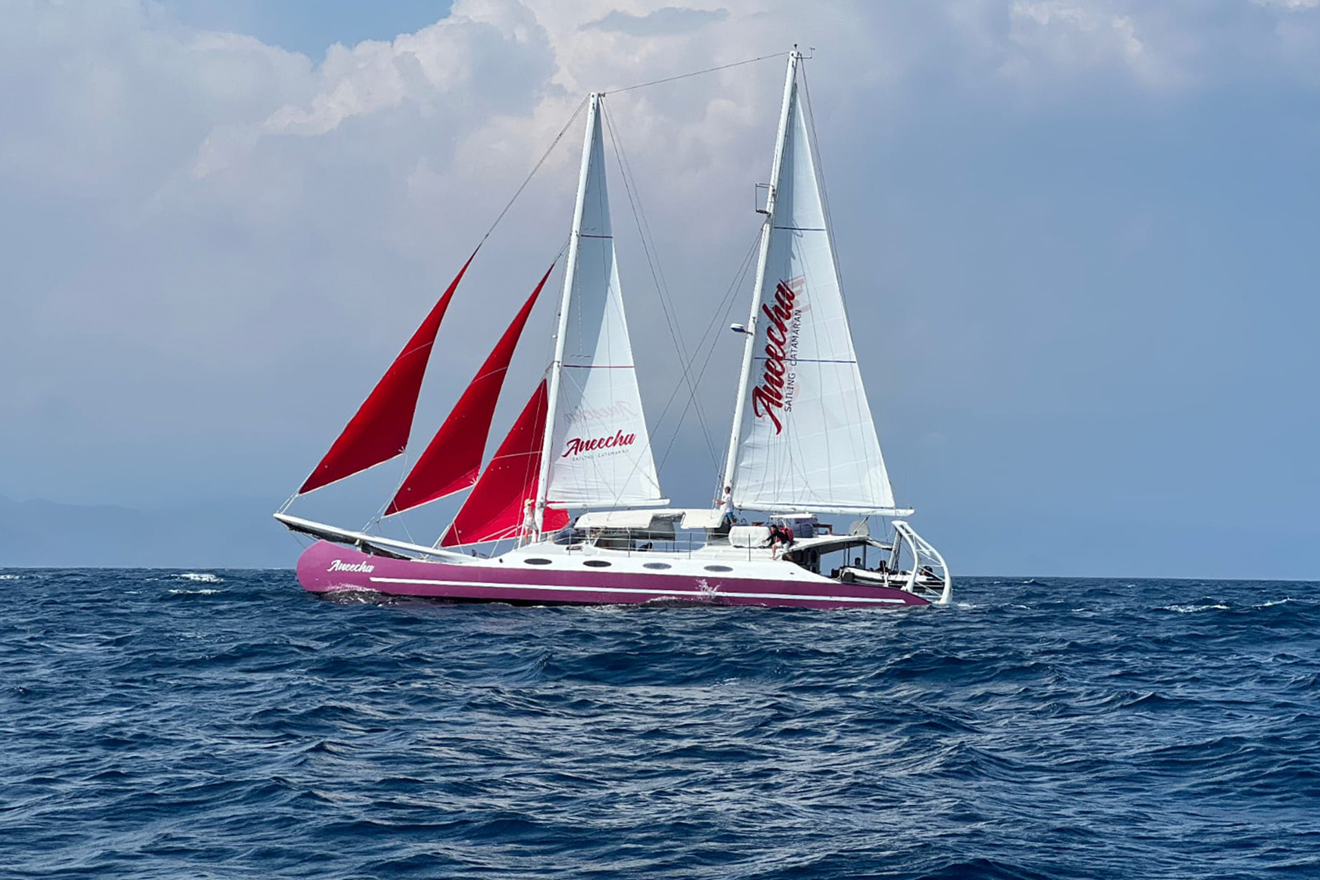 Full Day Sailing Nusa Lembongan by Aneecha Sailing Catamaran Promo Ticket